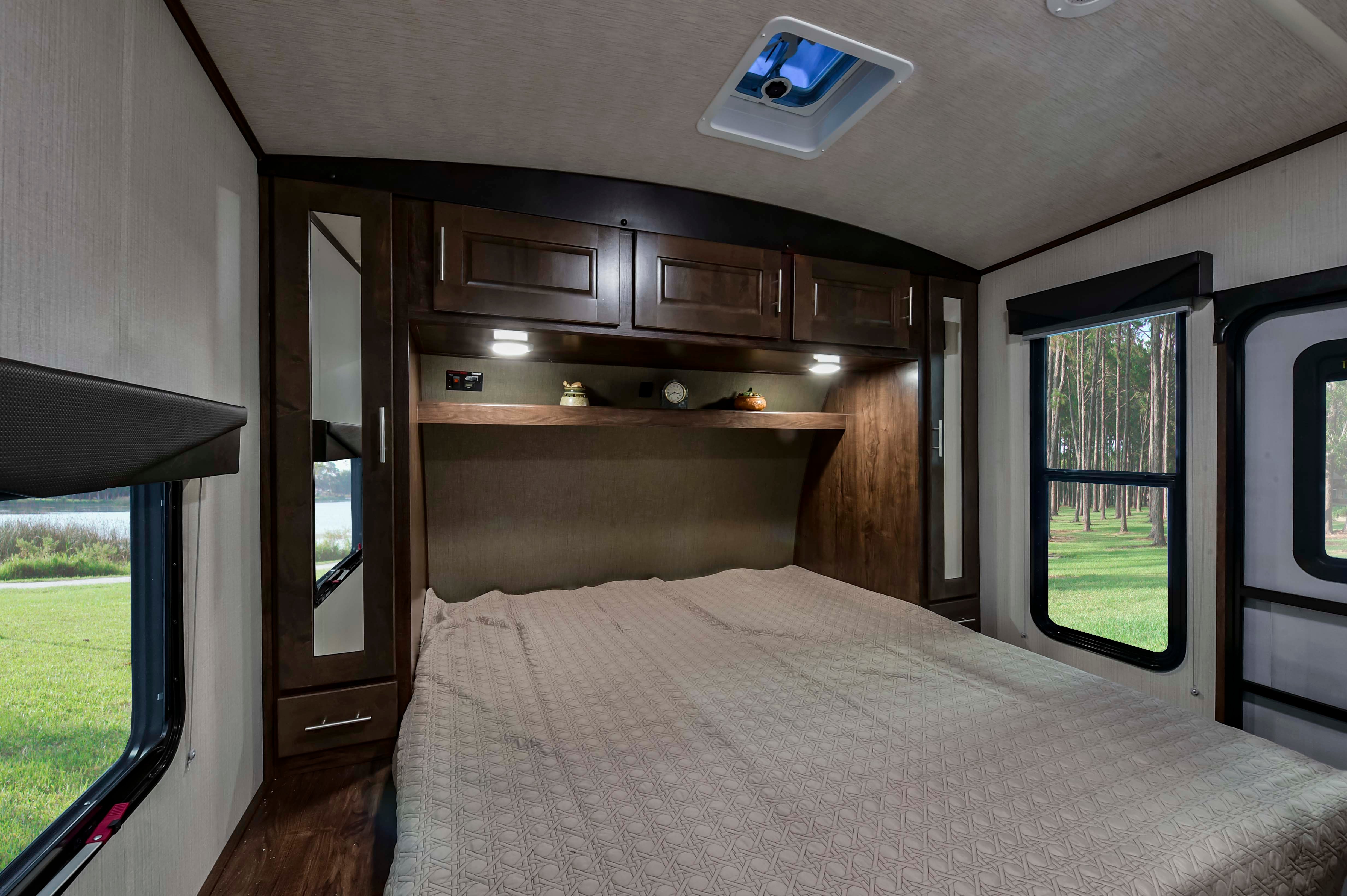 RV Spotlight: 2019 Cruiser Stryker ST 2916 Toy Hauler Travel Trailer